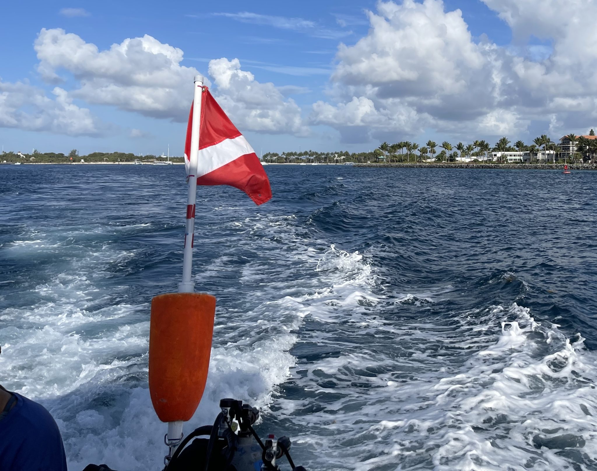 Dive Smart, Dive Safe: The Role of the Scuba Dive Flag
